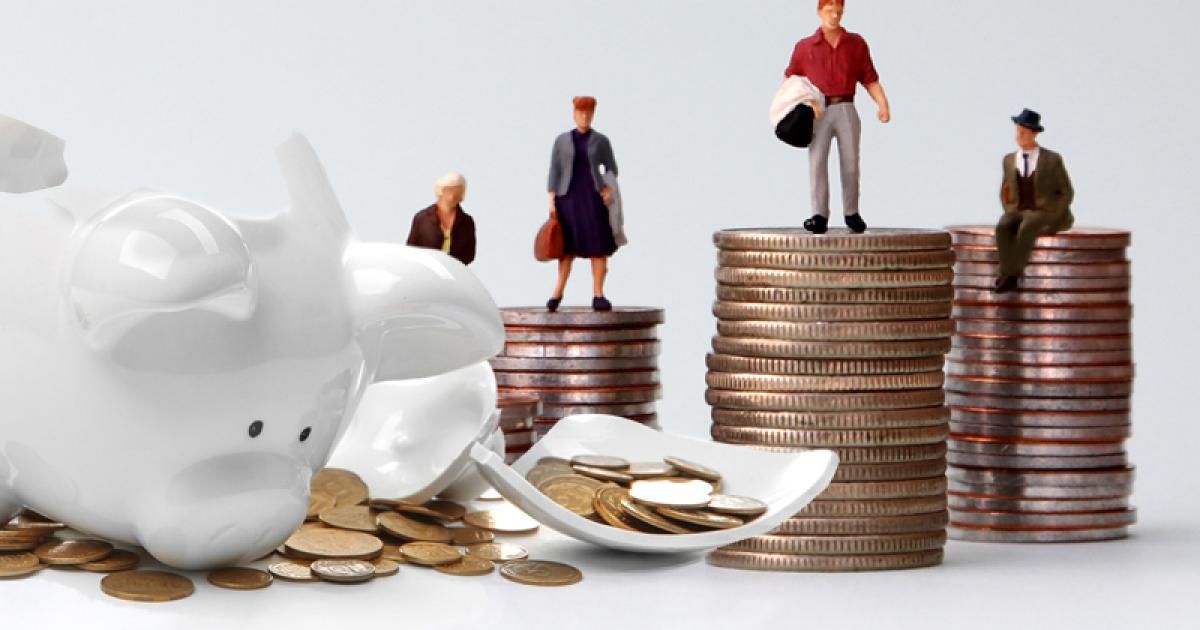 To borrow or not to borrow: a dilemma that depends on what was saved ...